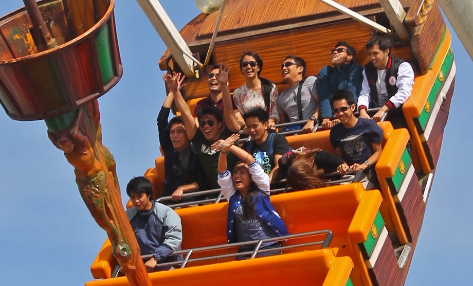 The Geek Travels: The Crazy Super Viking Ride of Tagaytay