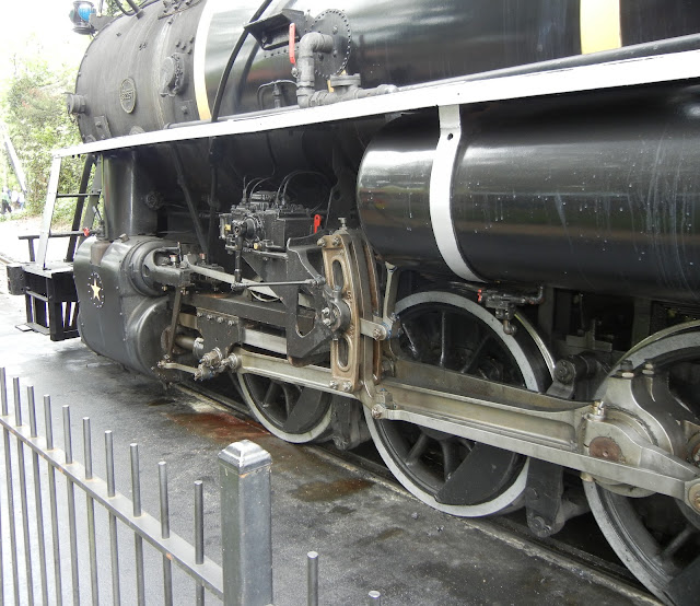 Signal Light Productions: Dollywood Express 70