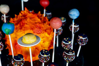 Baking Maniac: Solar System Cake Pops with Galaxy Cake
