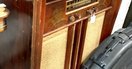Kammy's Korner: Vintage Stereo Repurposed