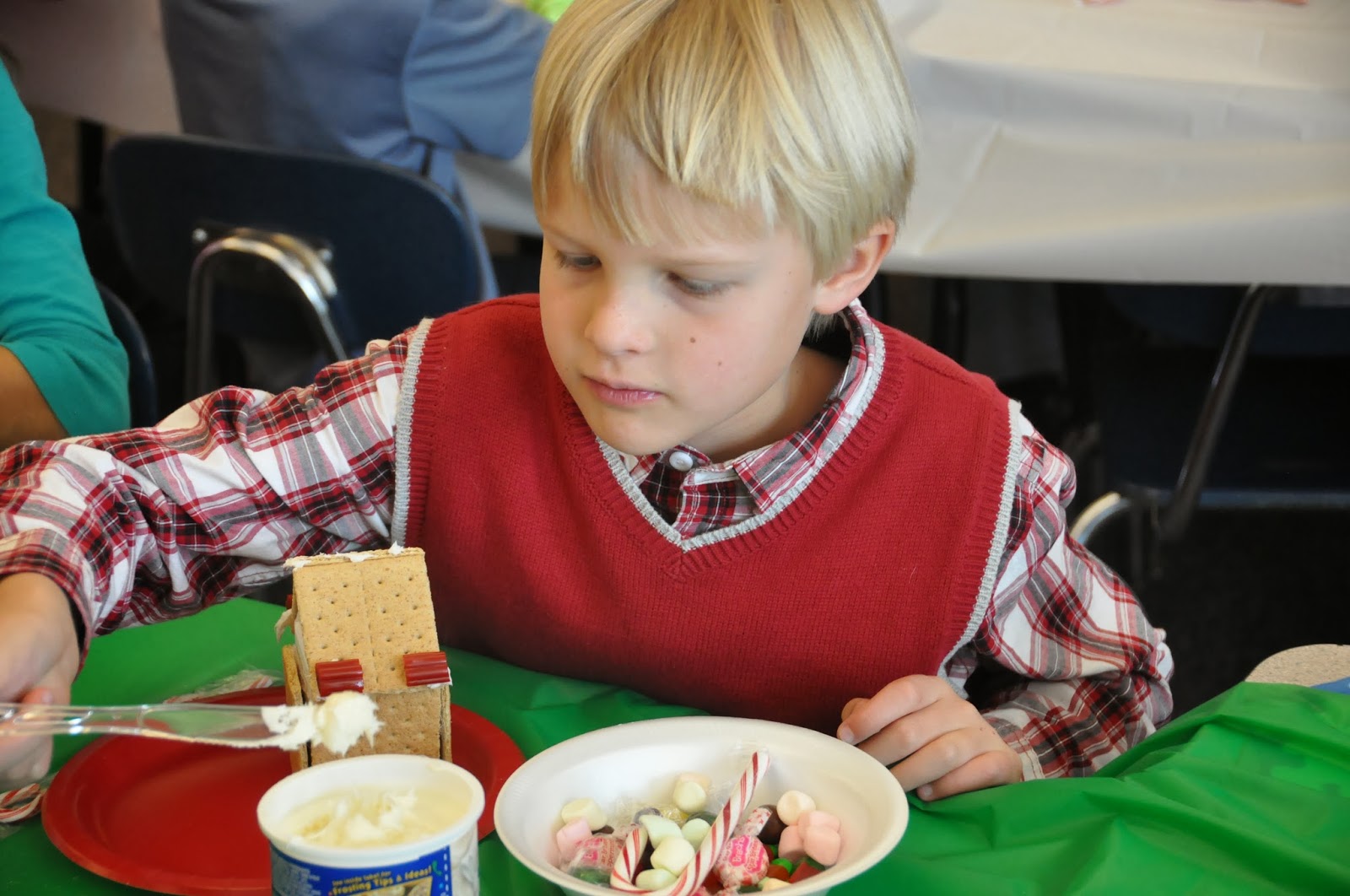 Adventures of the Girls and their Little Brother: 2nd Grade Holiday Party!