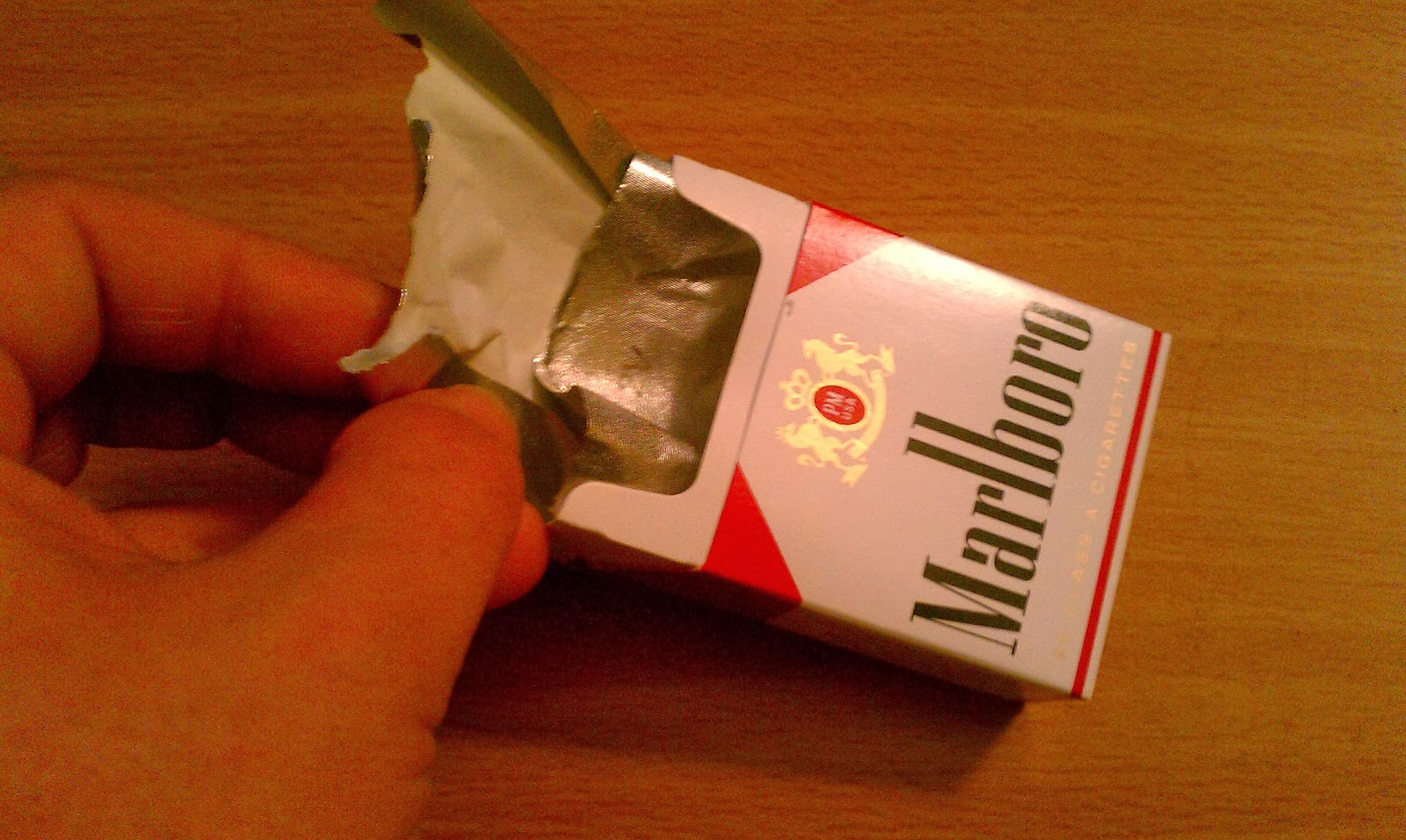 Passion for Pot: Make a Cigarette Pack into a Bowl tutorial.