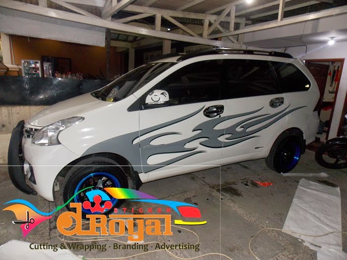 custom stiker mobil branding wrapping dan cutting sticker : cutting ...