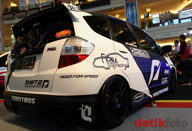 Modifikasi Mobil Street Racing | Trendy abis | zaman modern