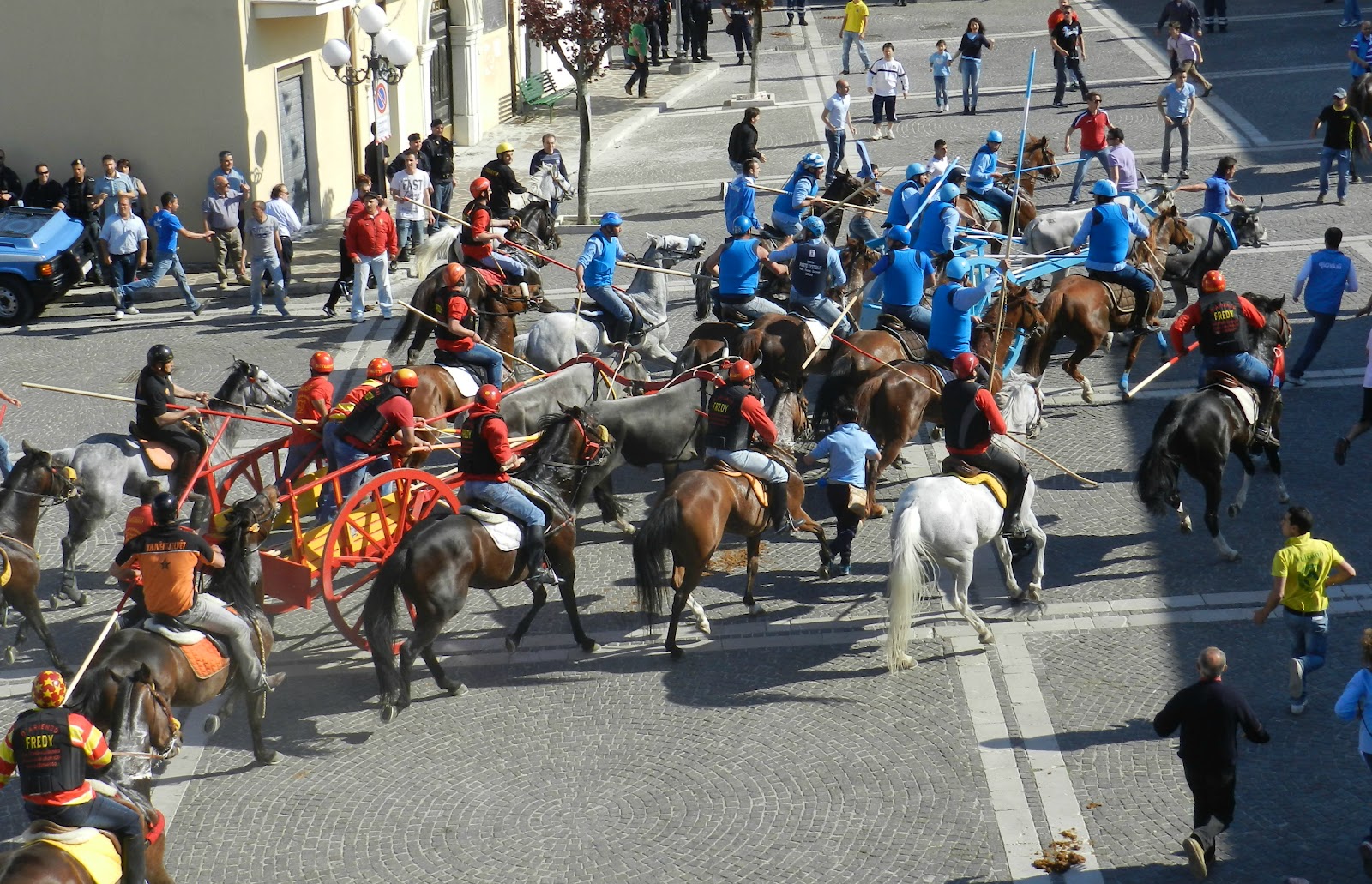 ARBËRIA NEWS Blog: La Carrese di Ururi. Polisemia e rappresentazione ...