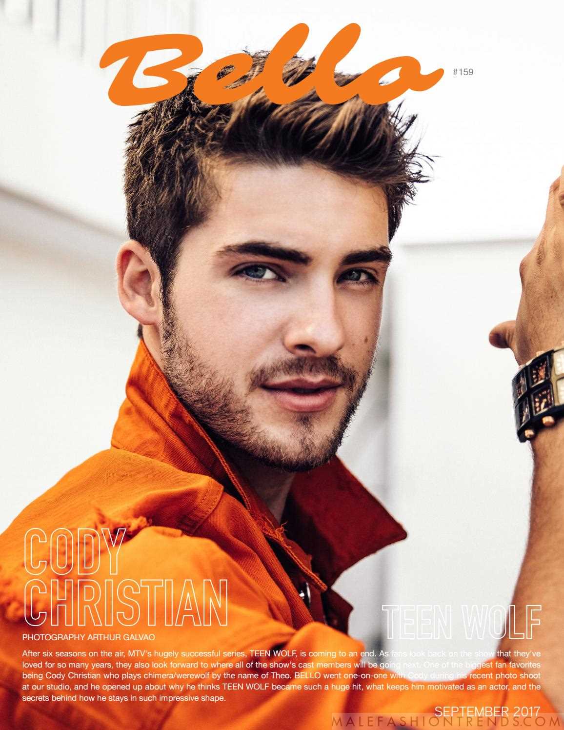 Cody Christian domina los looks urbanos para BELLO Magazine