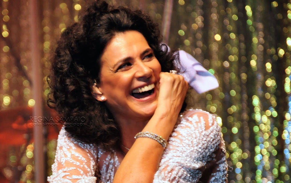 SIMONE NO VOZES DO BRASIL - Universitária FM