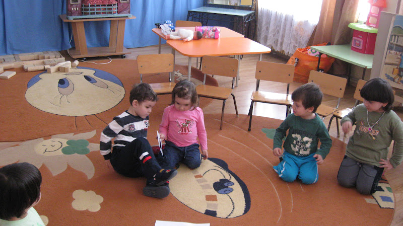 Grupa boboceilor: JOC DIDACTIC "PE UNDE CIRCULĂ?