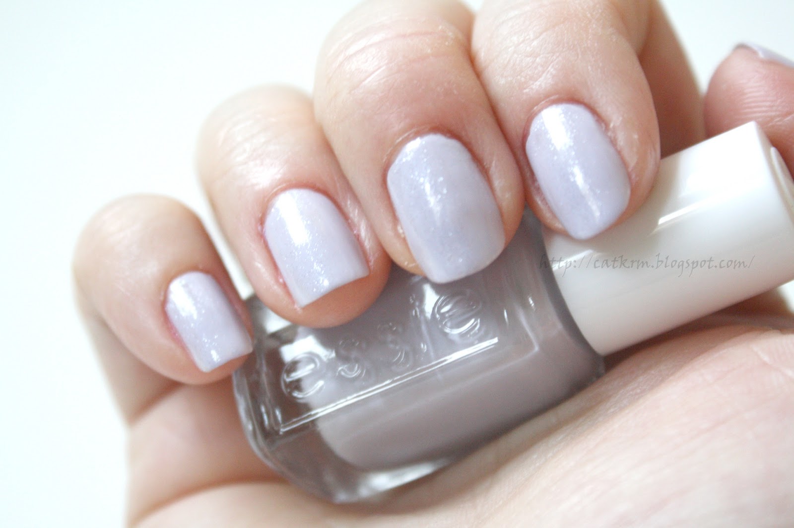 Cat's Little Corner: essie: st. lucia lilac oraz top pure pearlfection