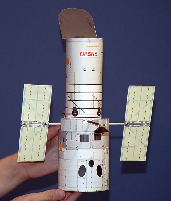 Papercraft - Hubble Space Telescope - Papercraft4u | Free Papercrafts ...