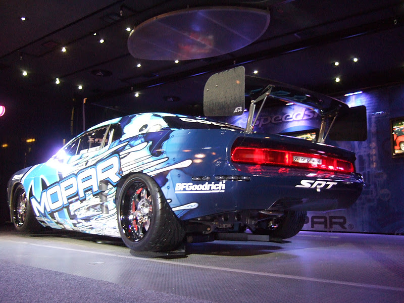 SEMA Show: Samuel Hübinette's Dodge Challenger Drift Car (Mopar Drift)