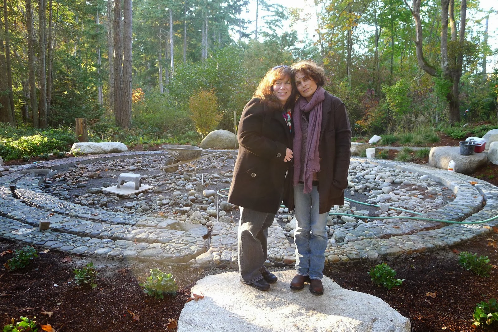 Jeffrey Bale's World of Gardens: The Halls Hill Labyrinth: Pluto and ...