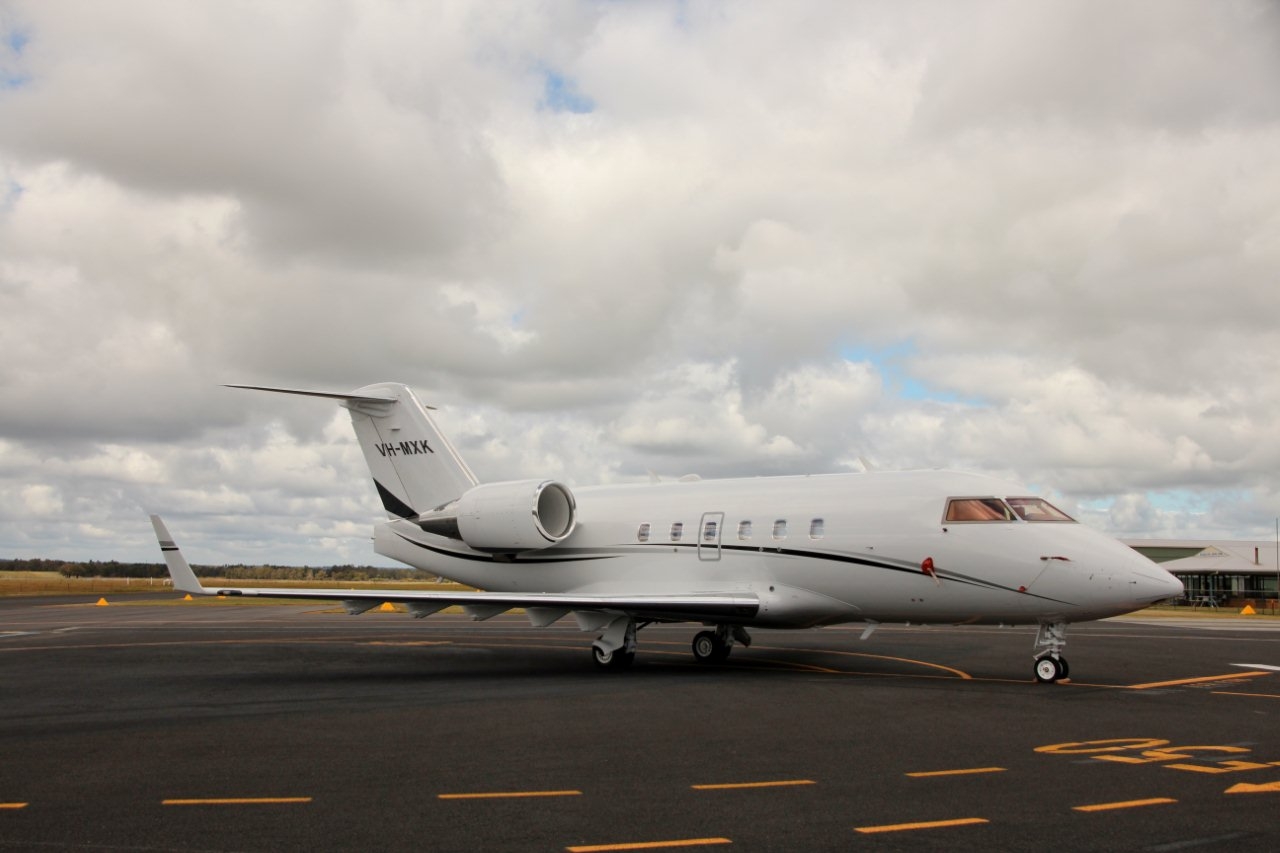 Perth Airport Spotter's Blog: Maxem Aviation CL-600-2A12 Busselton (YBLN)