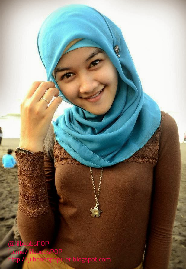 10 Foto Gadis Hijaber Hot Mata Jilboobs