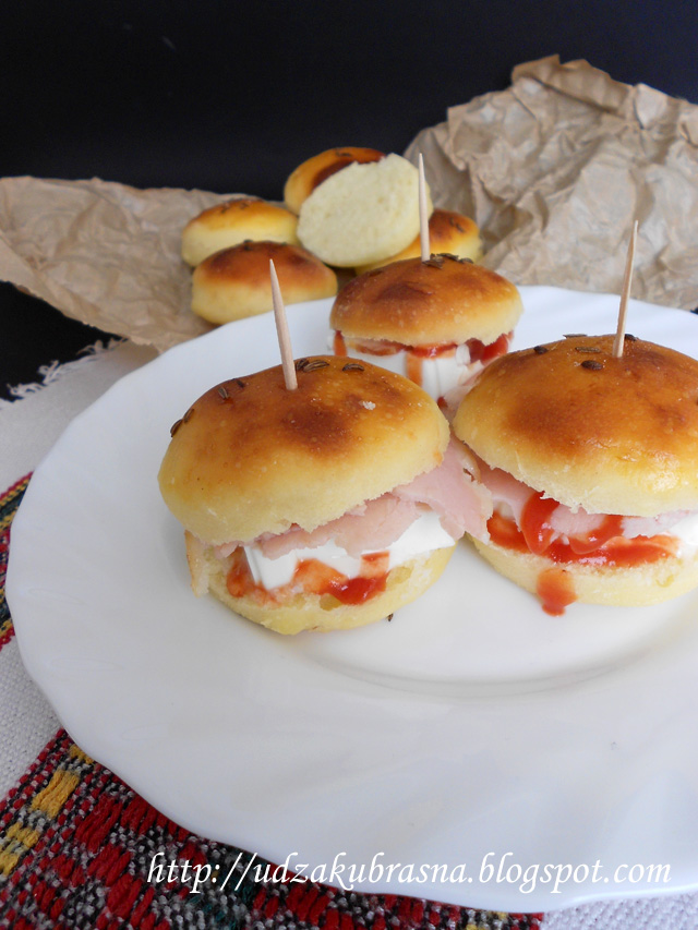 U dzaku brasna: Mini feta zalogaji