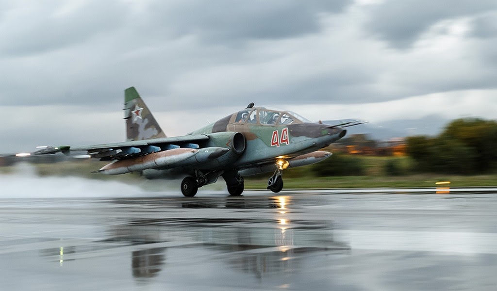 AVIÕES MILITARES: Sukhoi Su-25 Grach (Frogfoot)