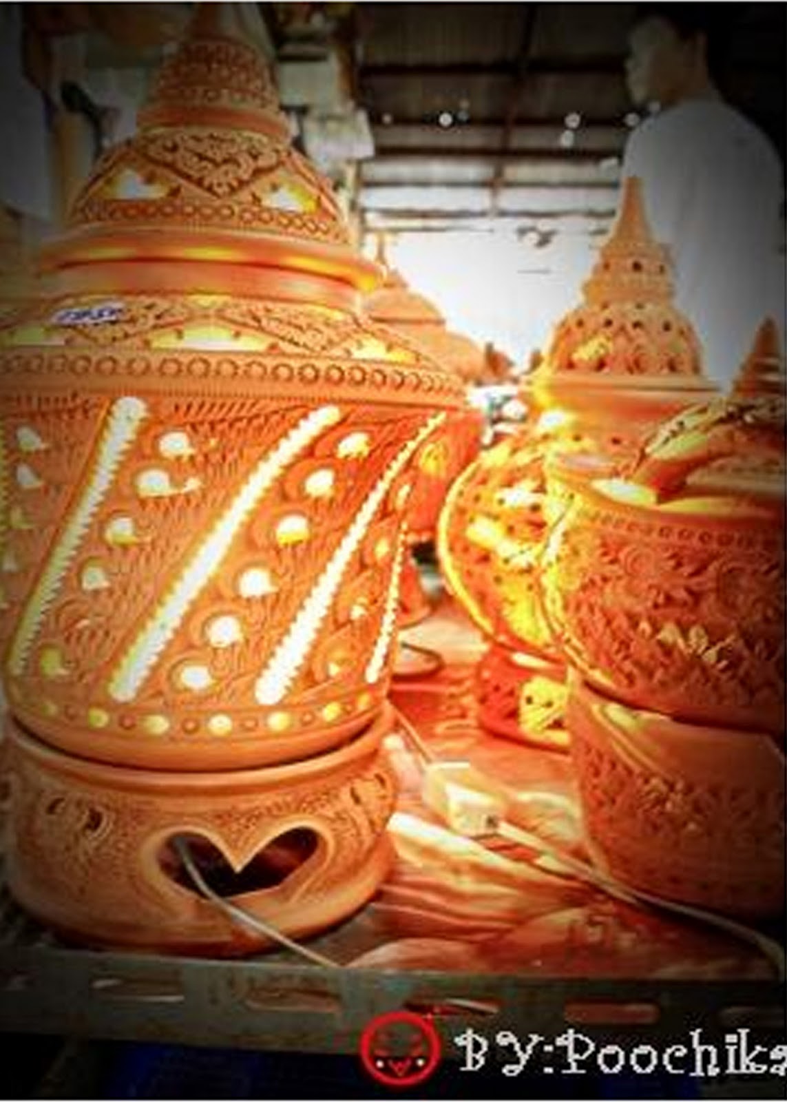 chiikaa: คนชอบเที่ยวเกาะ (เกร็ด) ยกมือขึ้น