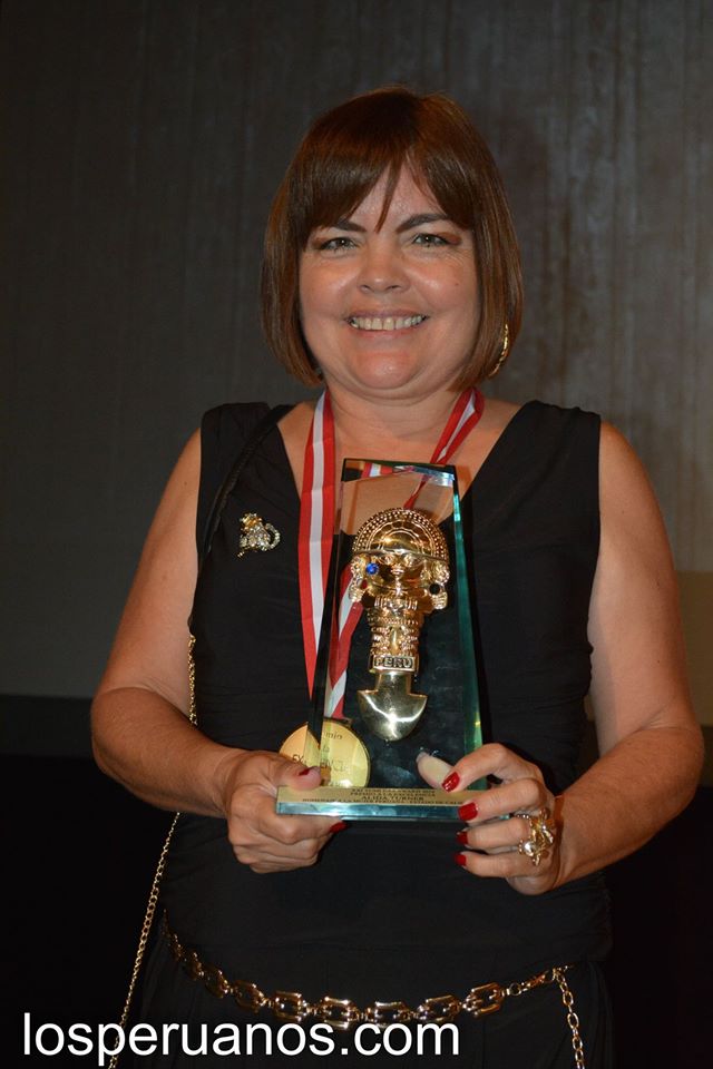 TENACIDAD Y PERSEVERANCIA,DE UNA MUJER PERUANA - Alida Turner