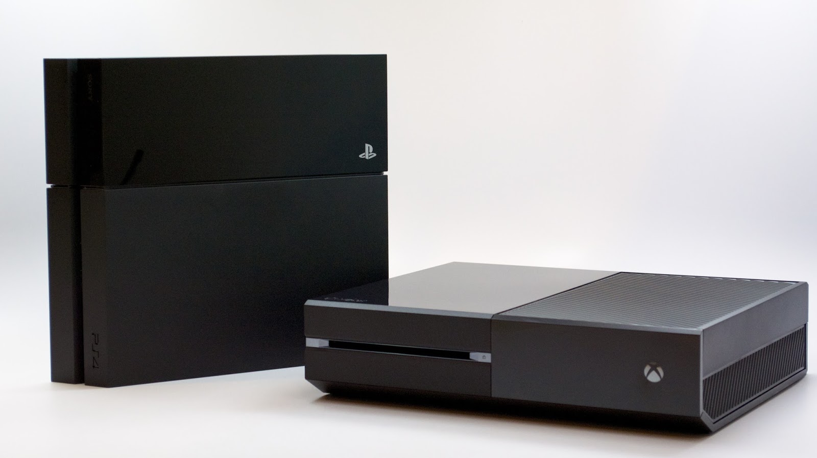 Xbox One vs PS4 - Frispel