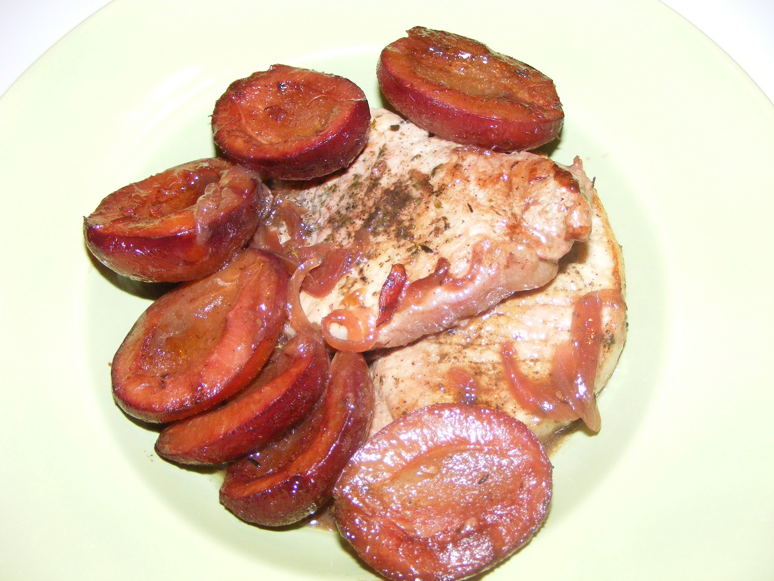 Carne de porc cu prune | Preparatedevis.ro