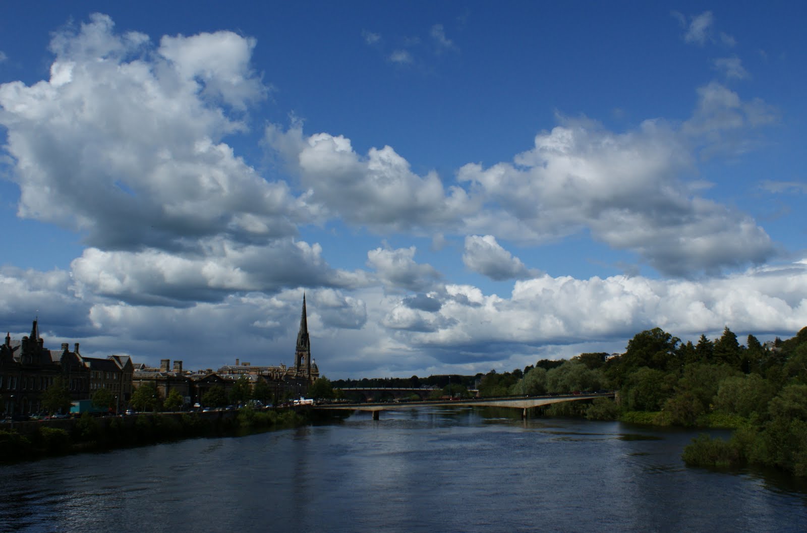 Tour Scotland: Tour Scotland Photographs Clouds Perth June 30th