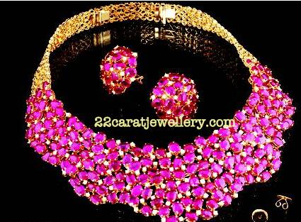 Gorgeous Ruby Set - Jewellery Designs