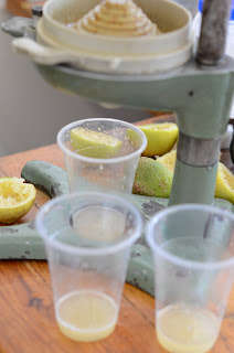 Foodwanderings: Lachuch לחוח: A Yemenite Spongy Bread/Yeast & Hilbe ...