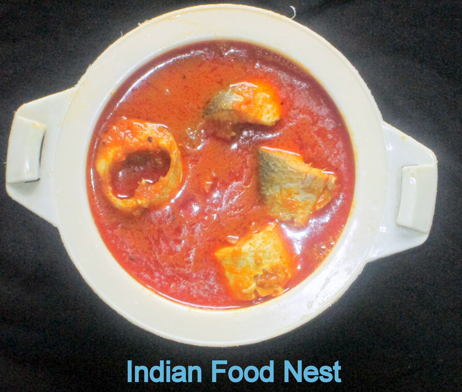 Indian Food Nest: Fish Curry Recipe / Meen Kulambu Recipe