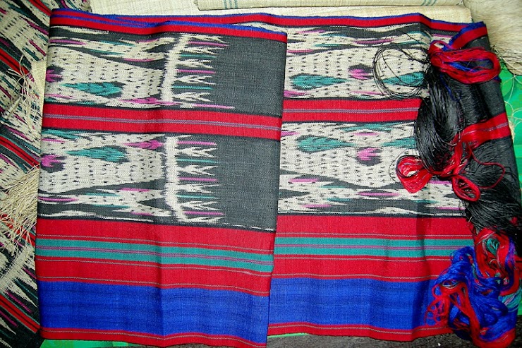 Batik Tenun Ulap Doyo Tenunan Khas Suku Dayak Benuaq,Kalimantan Indonesia