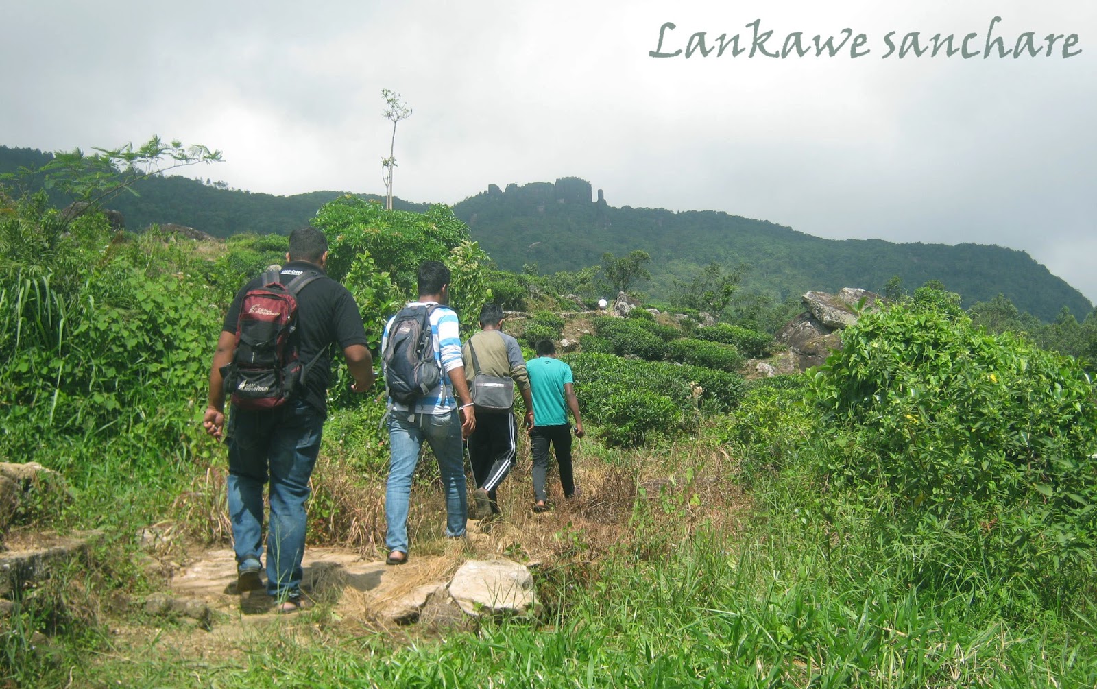 ලංකාවේ සංචාරේ -Lankawe Sanchare: රාවණාට අවි තැනූ කිණිහිර - Hike to Rakshawa