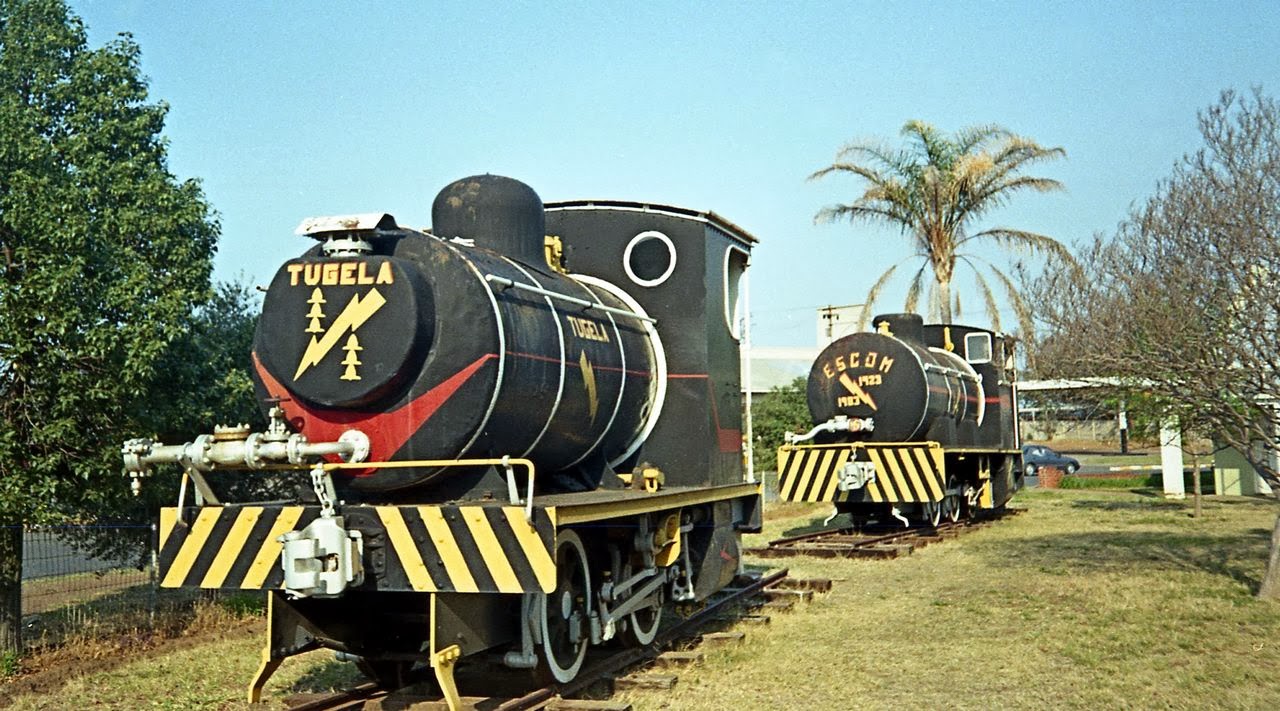 old STEAM LOCOMOTIVES in South Africa: Colenso - Municipal Offices ...