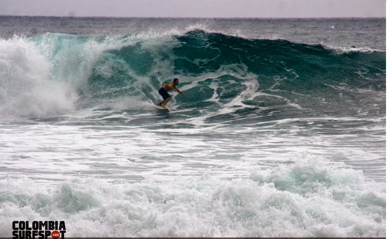 WINDSURF Colombia: ColombiaSurfSpot.com Showcases Surfing in Colombia