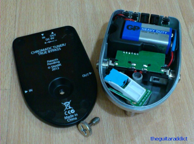 theGUITARaddict: SNARK- Pedal tuner