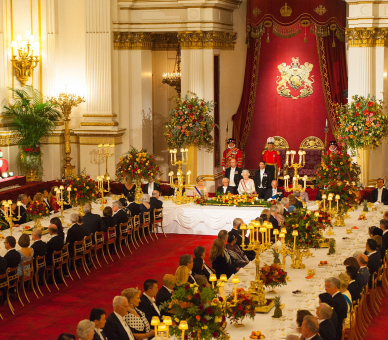 Queens of England: A State Banquet for Singapore