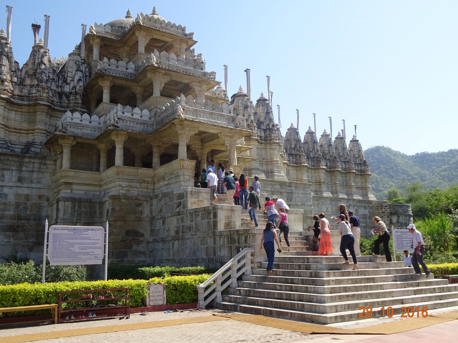 BOMBELLI-MANDALA: Mandalas de marmol en el templo Jaina Rishabhadeva ...