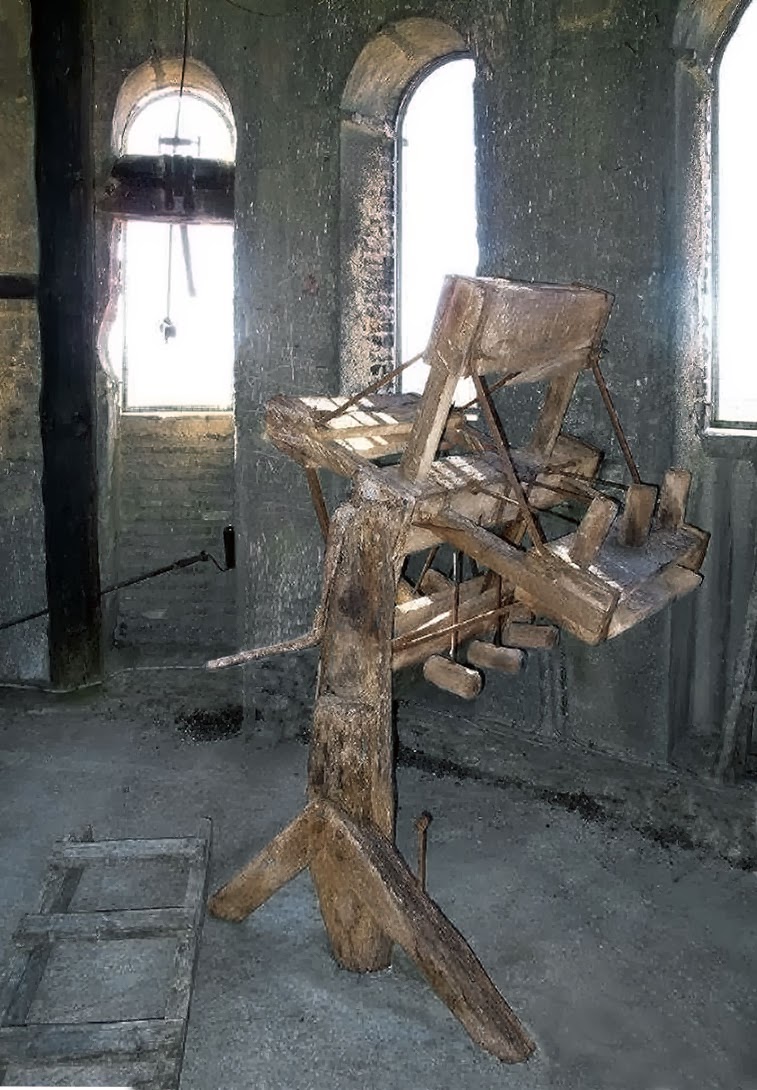 Z es Zaragoza: Carraca o matraca de campanario de San Pablo en Zaragoza