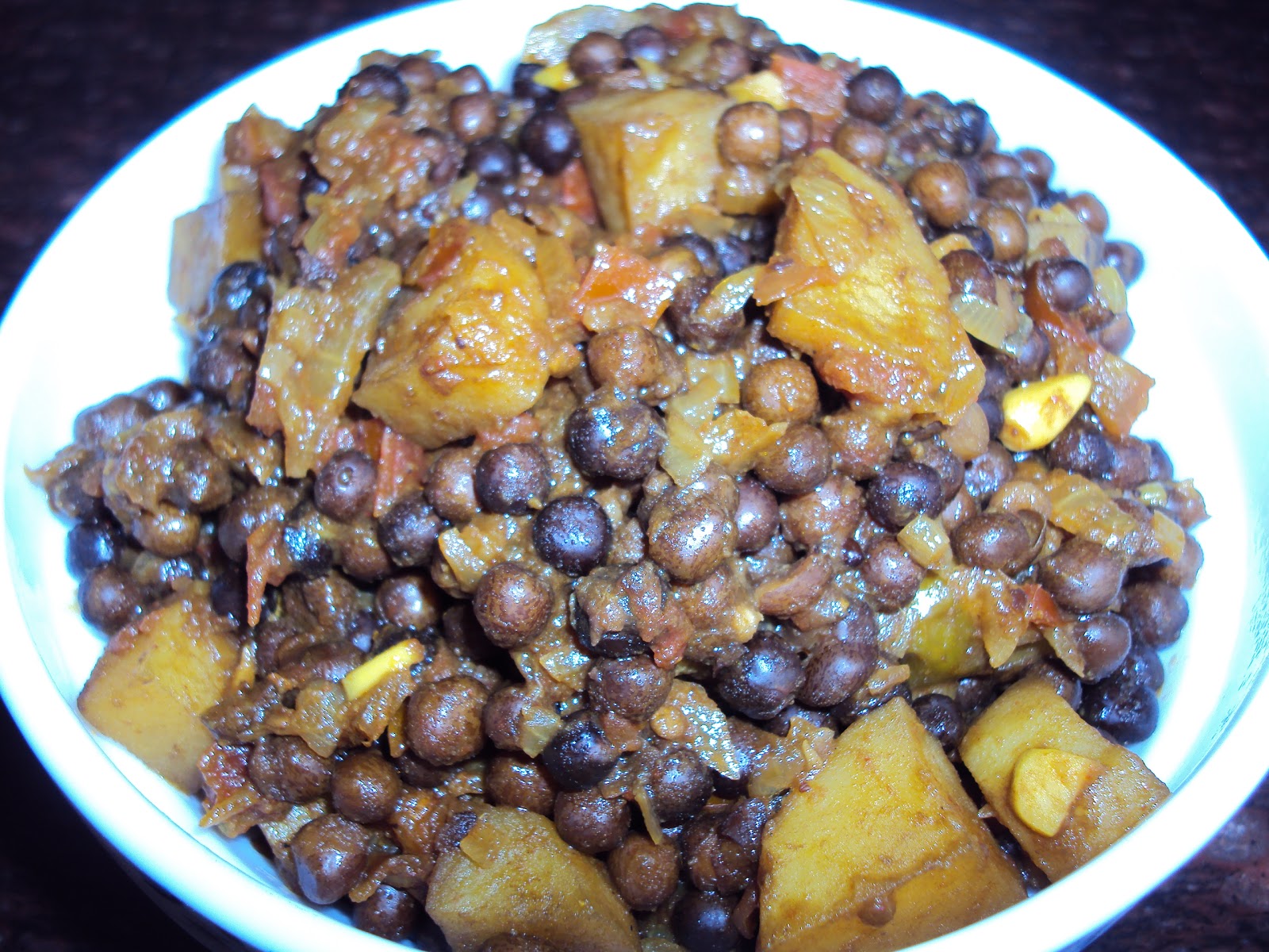 nayana's-kitchen-kreations: Kala Vatana Usal