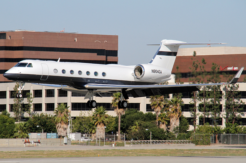 Aero Pacific Flightlines: Gulfstream G550 (c/n 5504) N904GA tbr N525KF