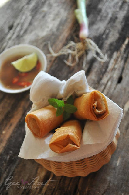 GeeHut: Popia Serunding Ikan