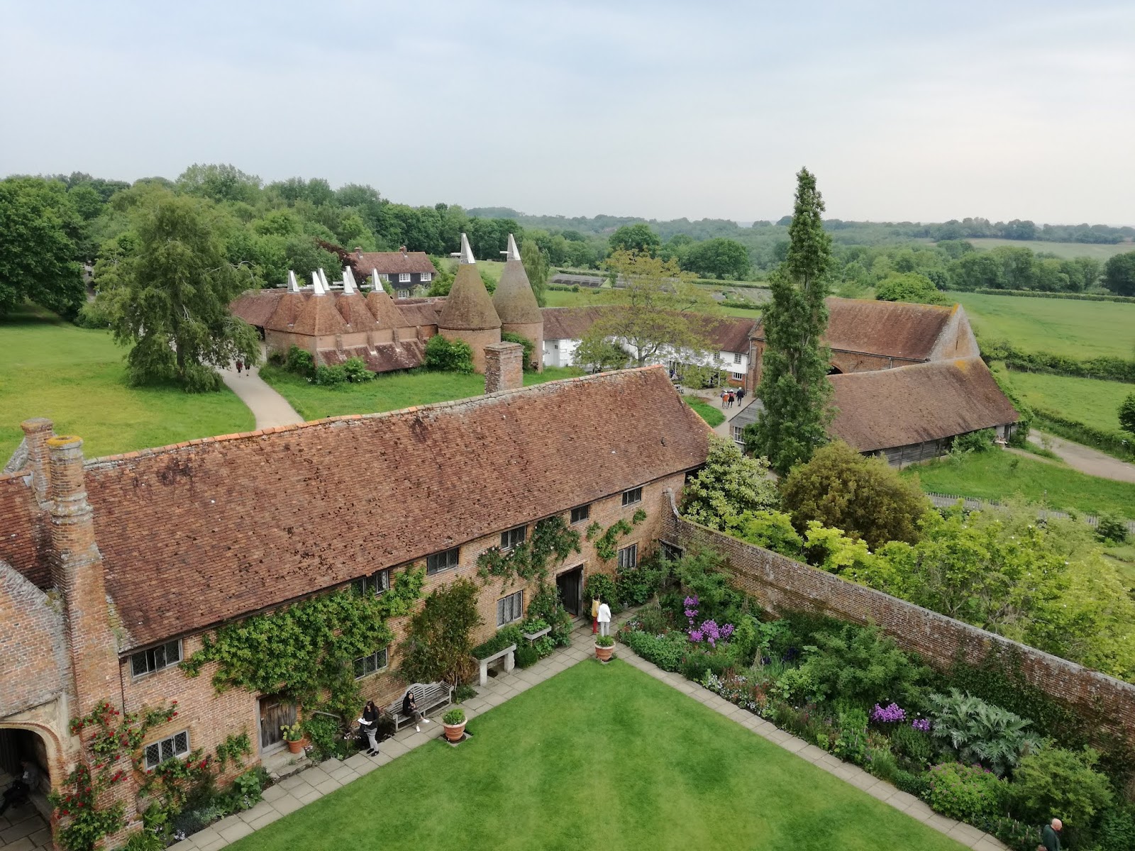 Ogród Tamaryszka: SISSINGHURST CASTLE GARDENS część 1
