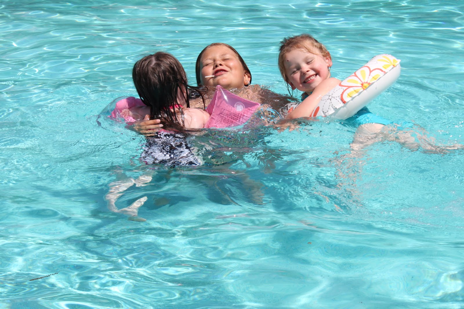 Mojoy: Swimming in April!