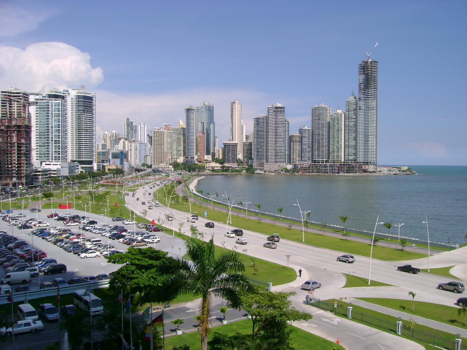 Arrocha Panamá: Panamá buscará oportunidades de inversión en Sudáfrica