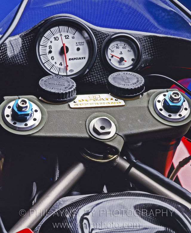 BLACK CAT garage : DUCATI SUPERMONO 550