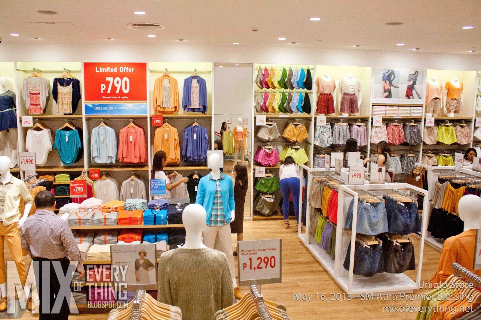 Uniqlo opens thier 3rd store at SM Aura Premier - Blog for Tech & Lifestyle
