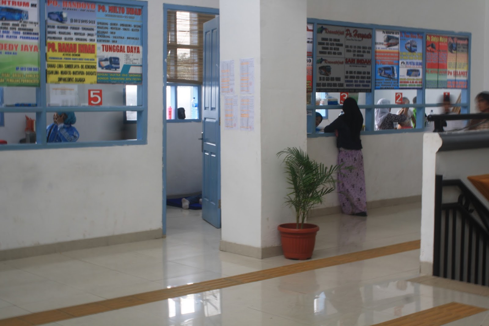 Ayo Naik Angkutan Umum.... : Menelusuri Terminal Pinang Ranti, terminal ...