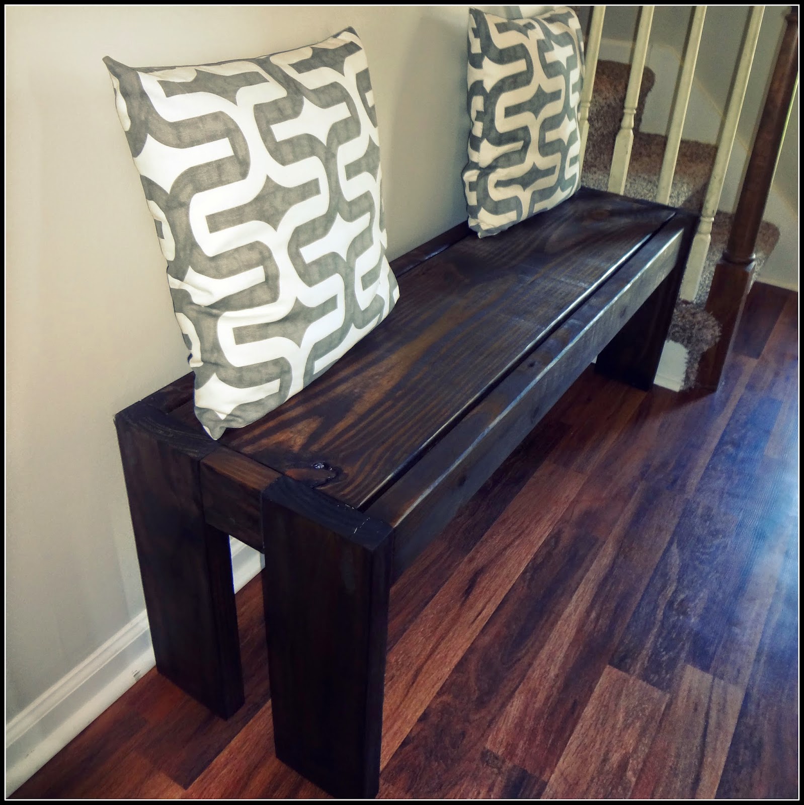 The Hatcher House : Entryway Bench