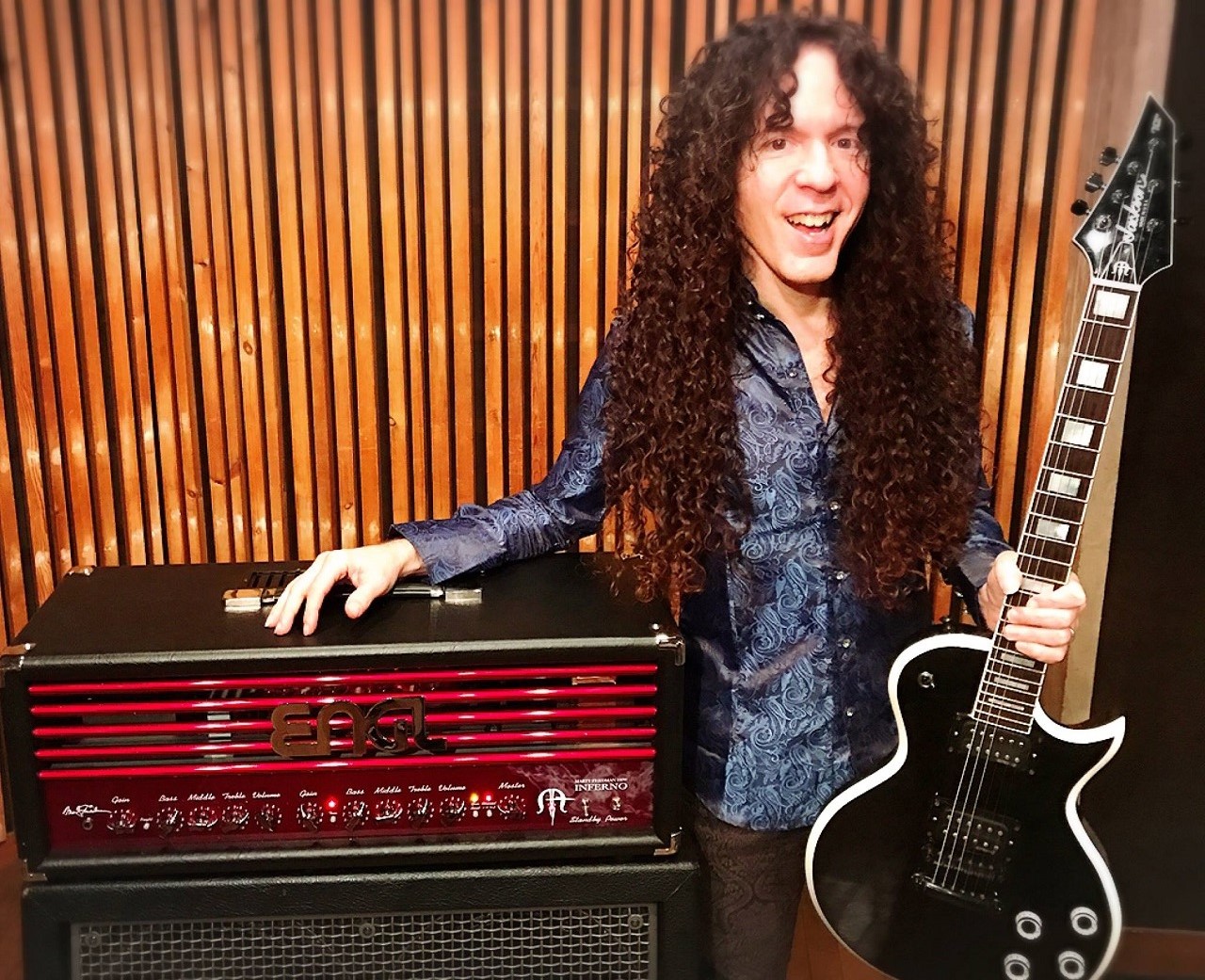 Gear Otaku: マーティ・フリードマンが新シグネチャーモデルを披露。ギターはジャクソンMF-1、アンプはエングルINFERNO