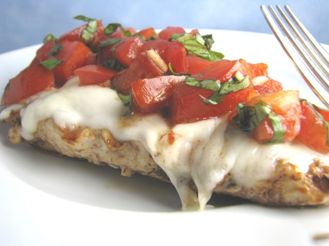 cooking of the world: Garlic Toasted Balsamic Chicken Bruschetta Sandwich