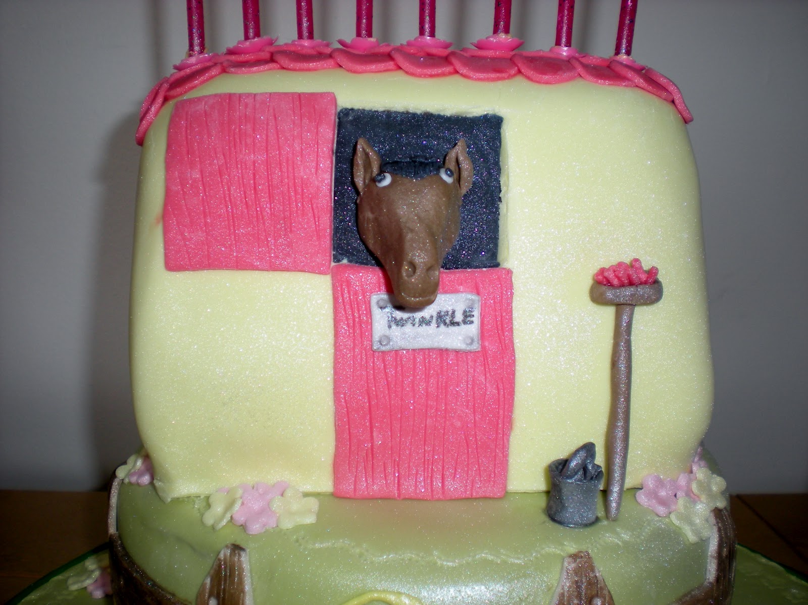 Strictly Baking: Pony Stable Cake