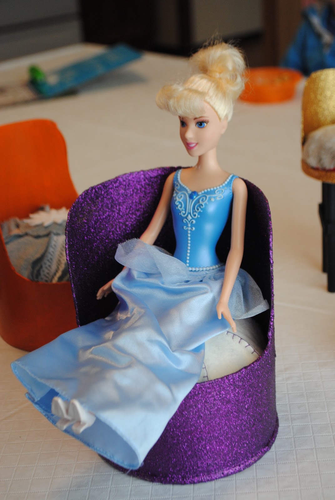 peppysis: Barbie Chairs